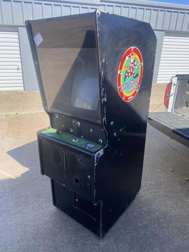 Denton treasure hunter finds rare Sega arcade cabinet in auction ...