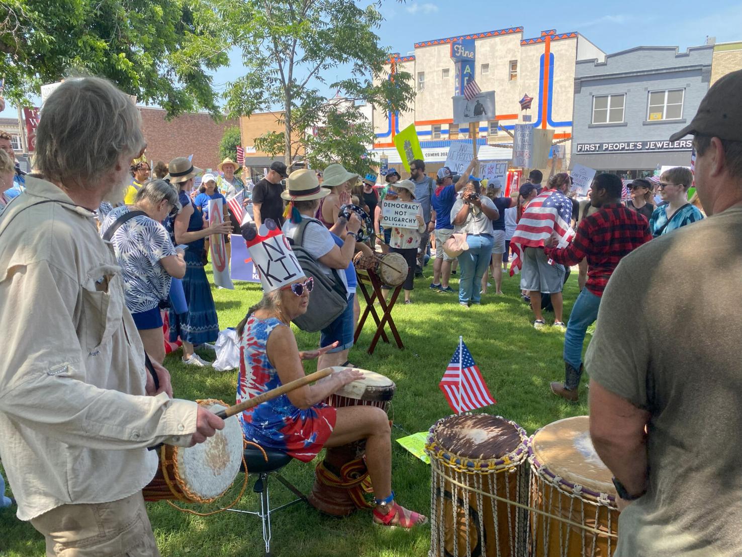 Denton keeps No Kings protest peaceful as hundreds gather for ...