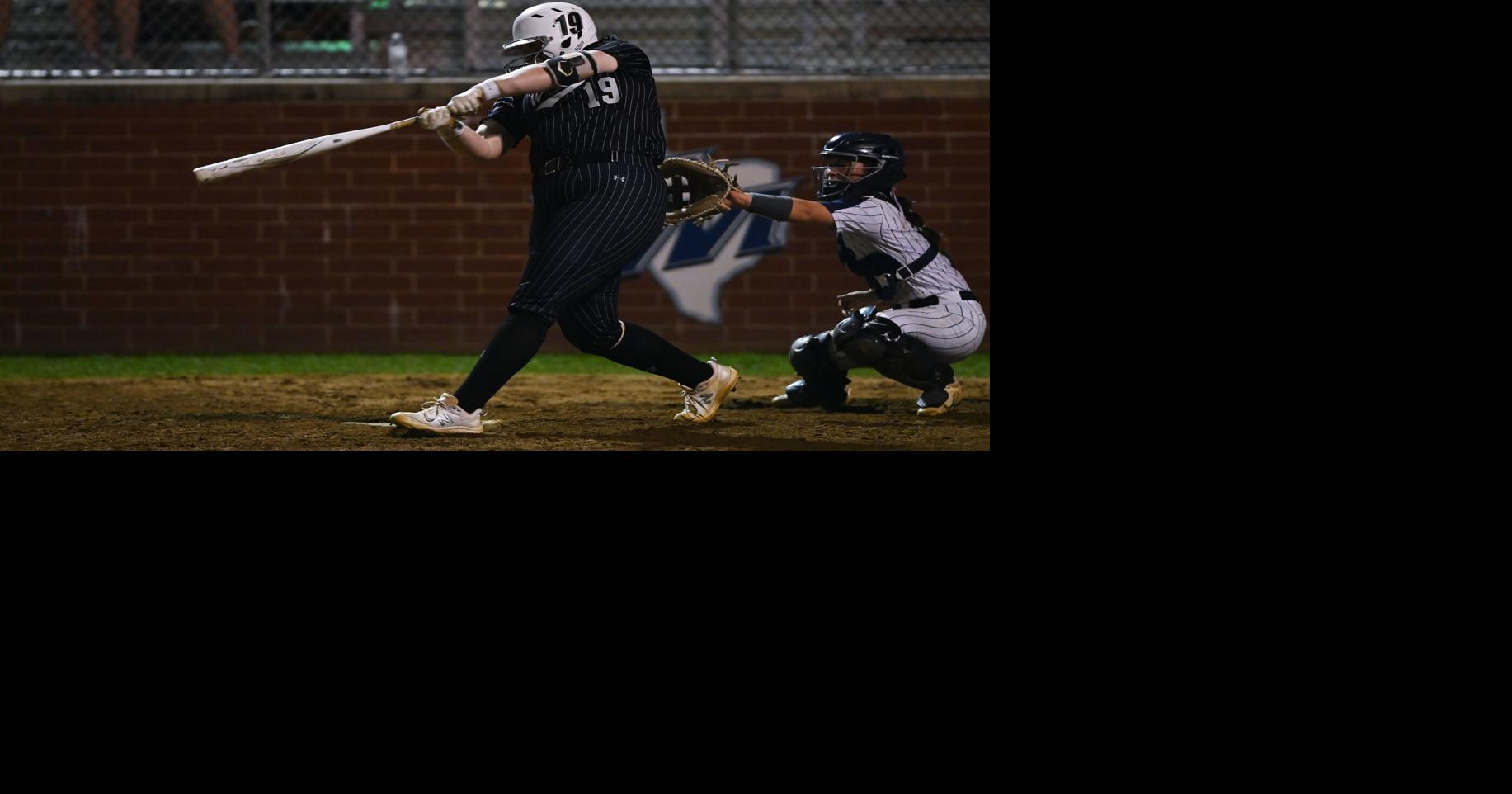 Offensive onslaught leads No. 3 Guyer softball team to Game 1 win over ...