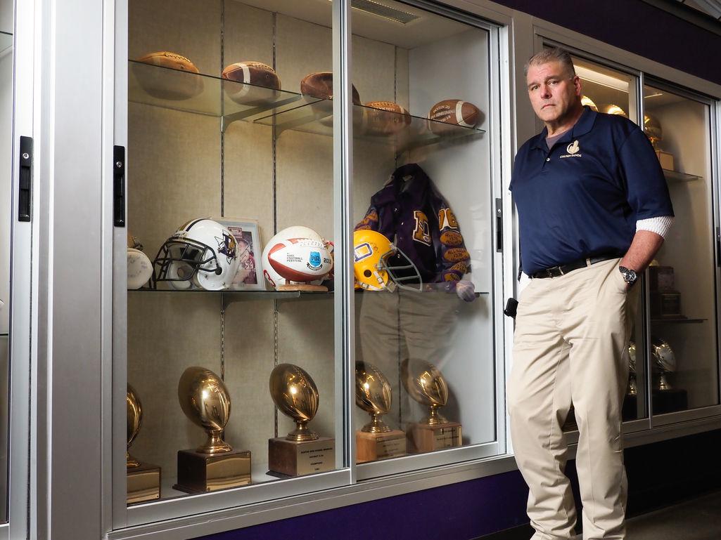 Football: Denton alumnus Mark Behning to be inducted into Nebraska Hall ...