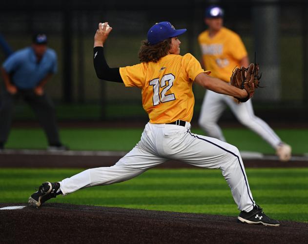 Sanger knocks off Krum to even series at 1-1, force decisive Game 3 ...