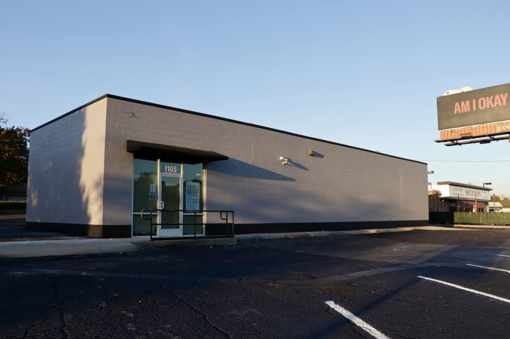 What's Open, What's Closed: Romance books and booze, gourmet toast, Tex ...