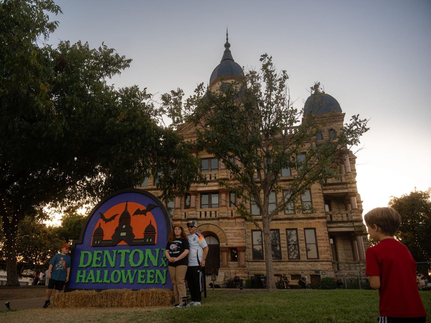 This weekend in Denton: Halloween movies, fall-filled markets, live music and more | Things to ...