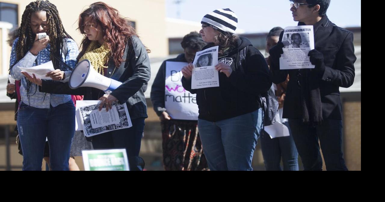 Group protests killings by police | News | dentonrc.com