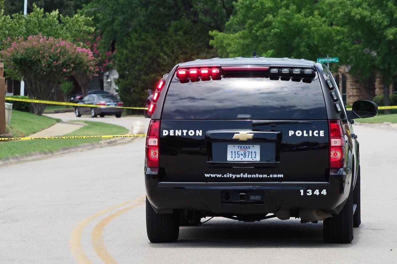 Driver died of self-inflicted gunshot during traffic stop, Denton ...