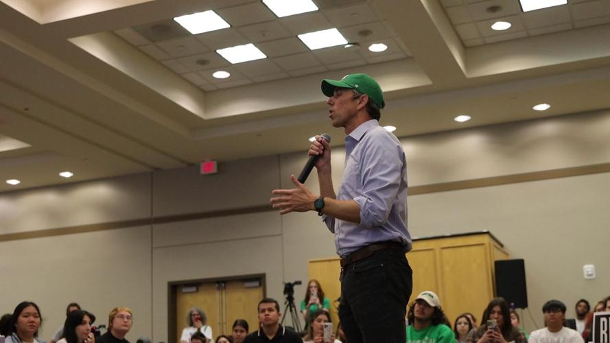 Watch: Beto O’Rourke stops at UNT | Politics | dentonrc.com
