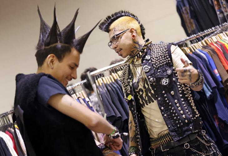 For North Texas thrifters, Swap Con is the ultimate shopping journey ...