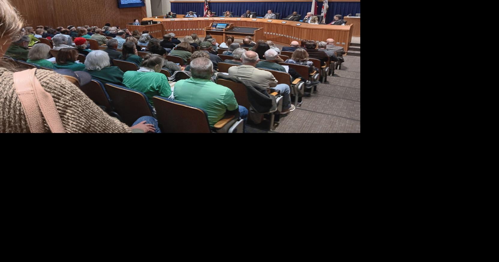 Crowd turns out in opposition, but council votes in favor of 9,000-home ...