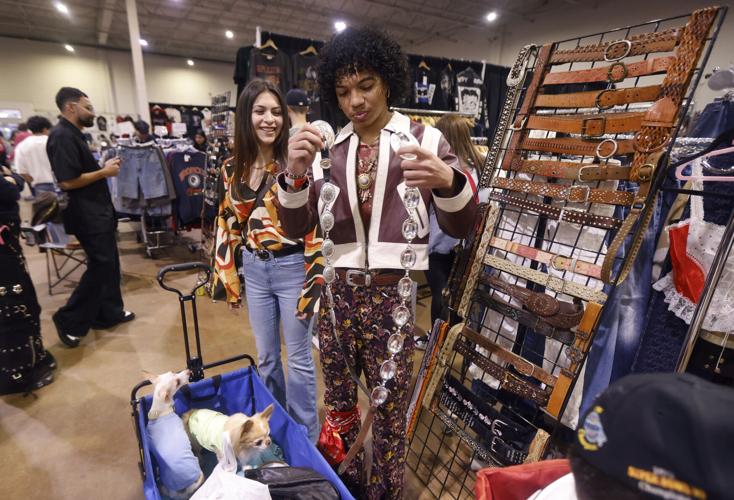 For North Texas thrifters, Swap Con is the ultimate shopping journey ...