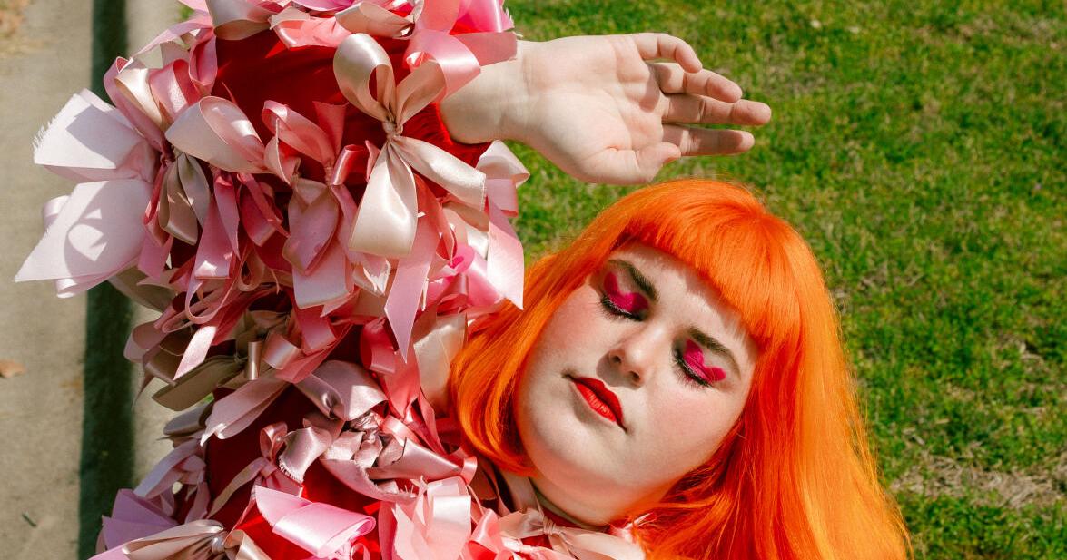 Listen up: Local indie pop artist Robyn Harris pays tribute to her mom ...