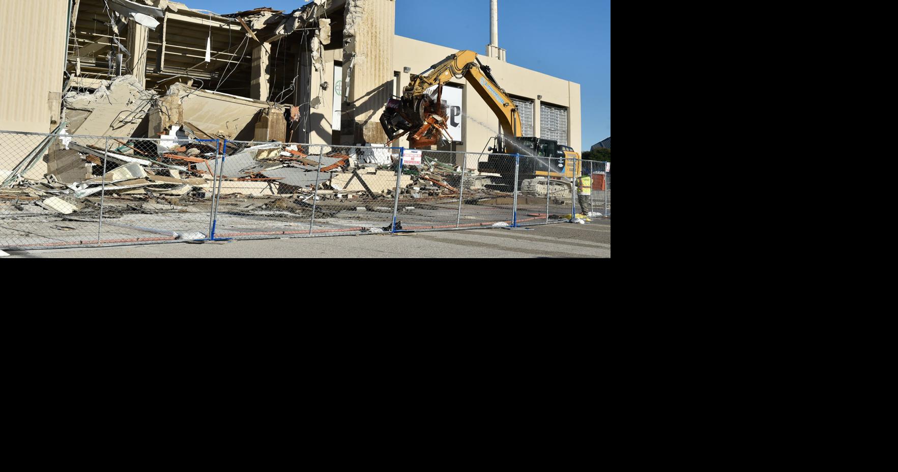 Former UNT athletes reflect on final stage of Fouts Field demolition ...
