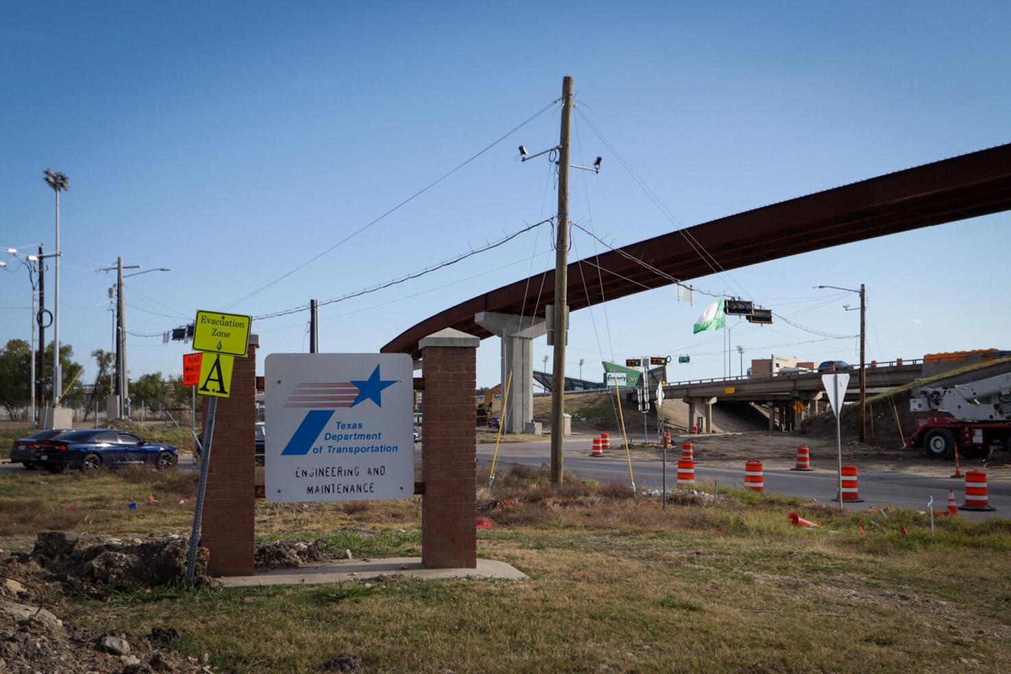 Northbound I-35W exit to Oak Street in Denton closing until 2027 | Road ...