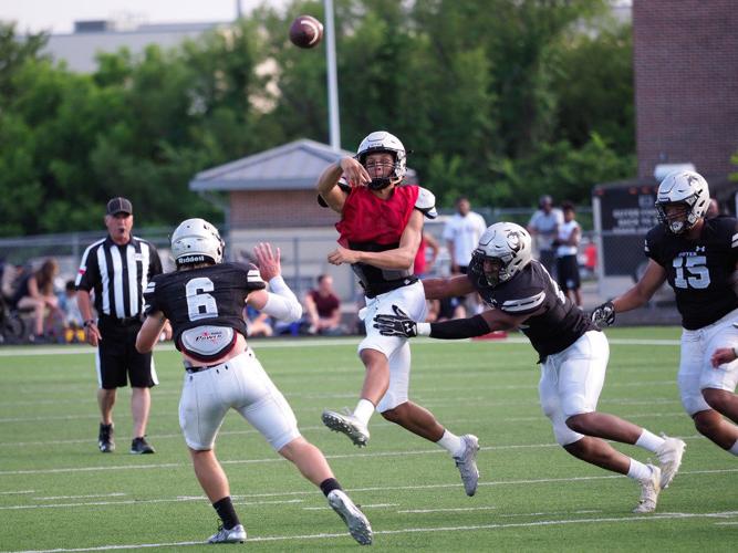 Football: Guyer defense dominates spring game | Sports | dentonrc.com