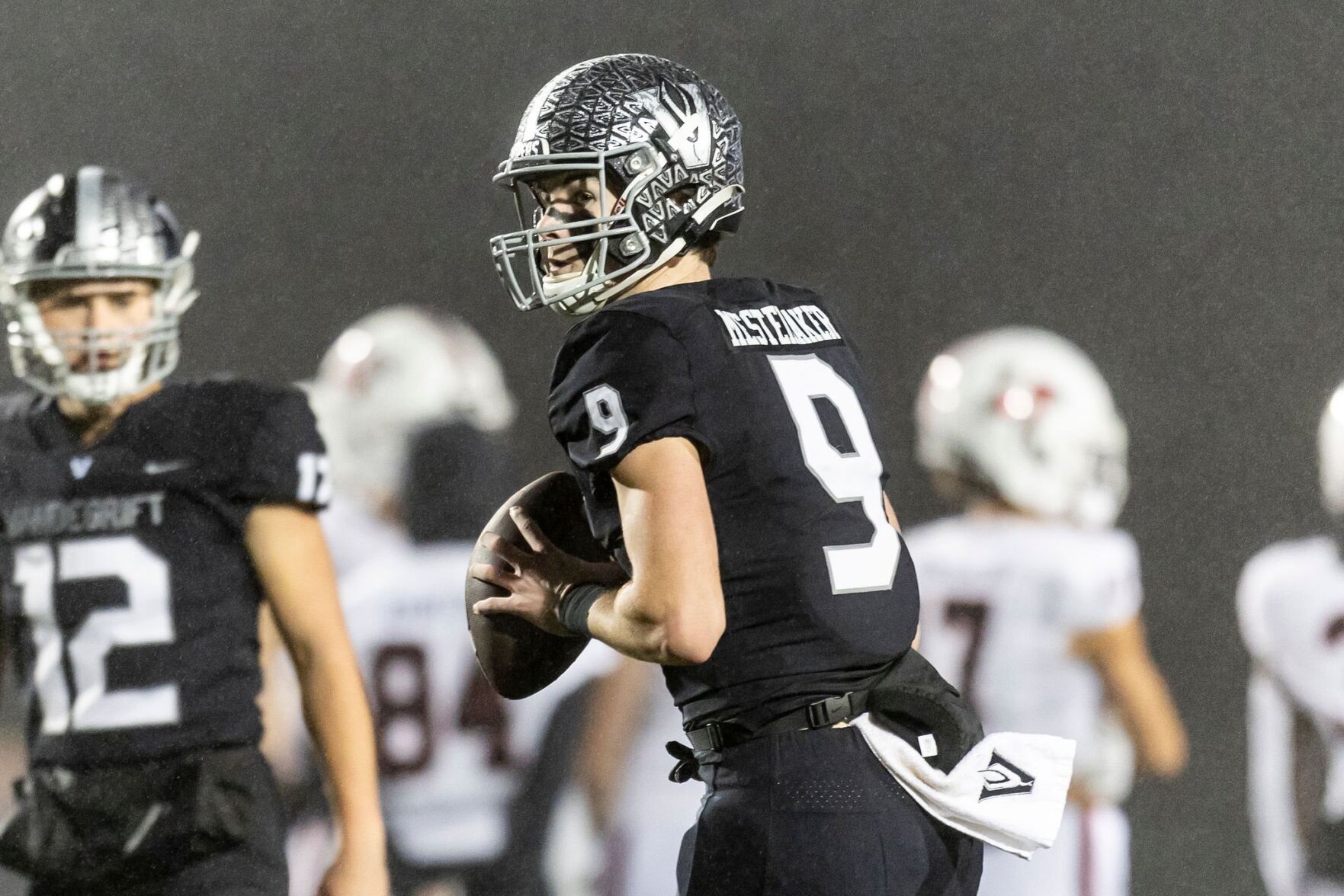 Journey to bowl start is a tale of perseverance for UNT QB Drew ...