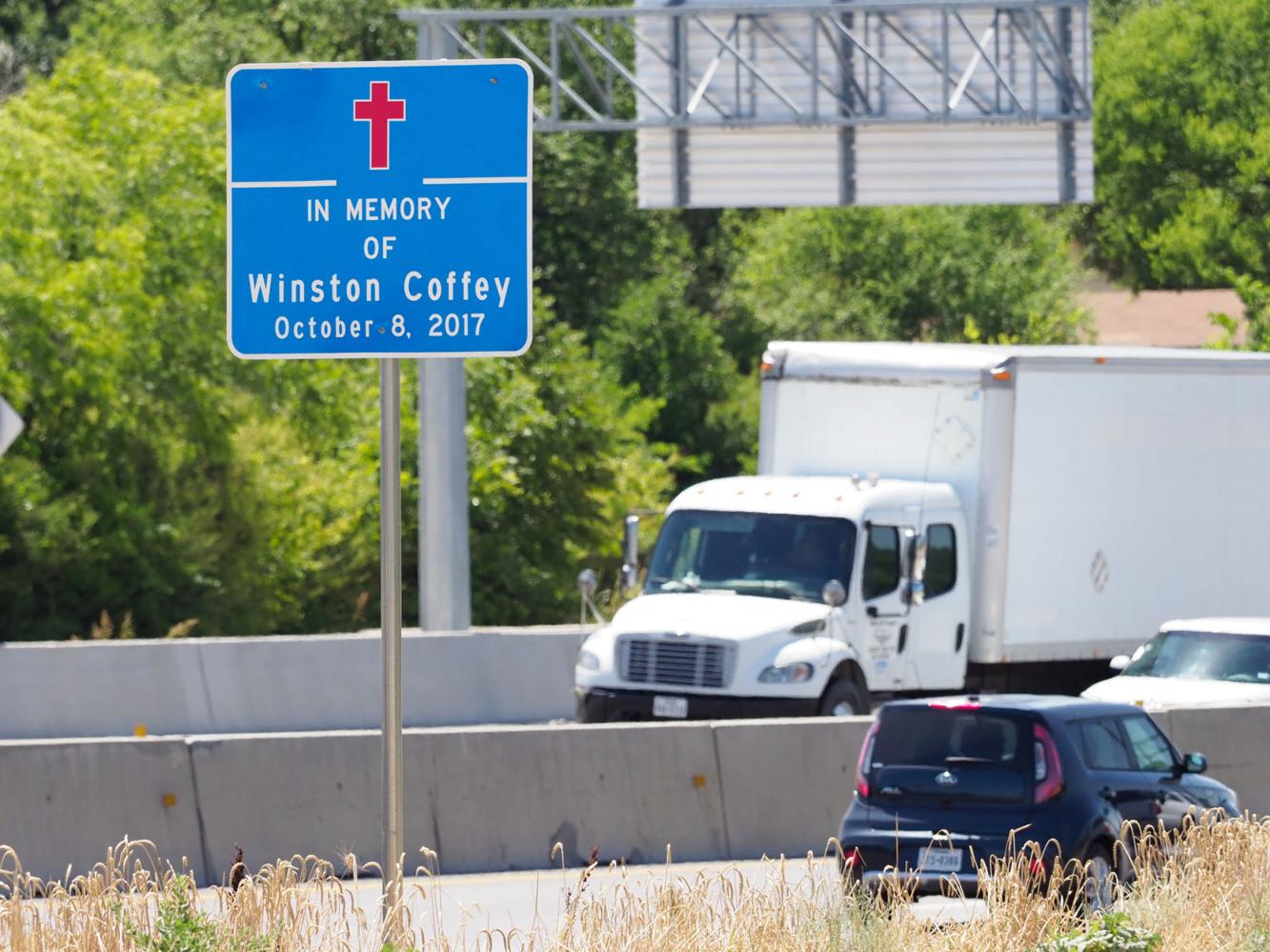 Insight Denton: There's an official roadside memorial sign on I-35E ...