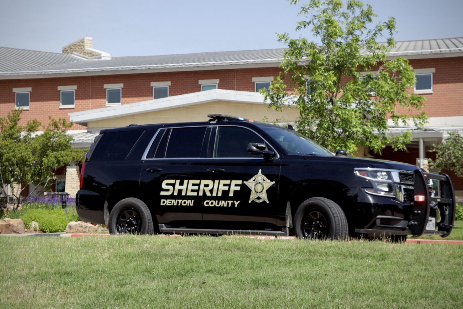 Denton County deputies fatally shoot Sanger-area man who allegedly ...