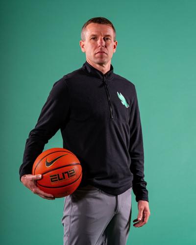 Ross Hodge completes long-term rise in college basketball, aims to ...