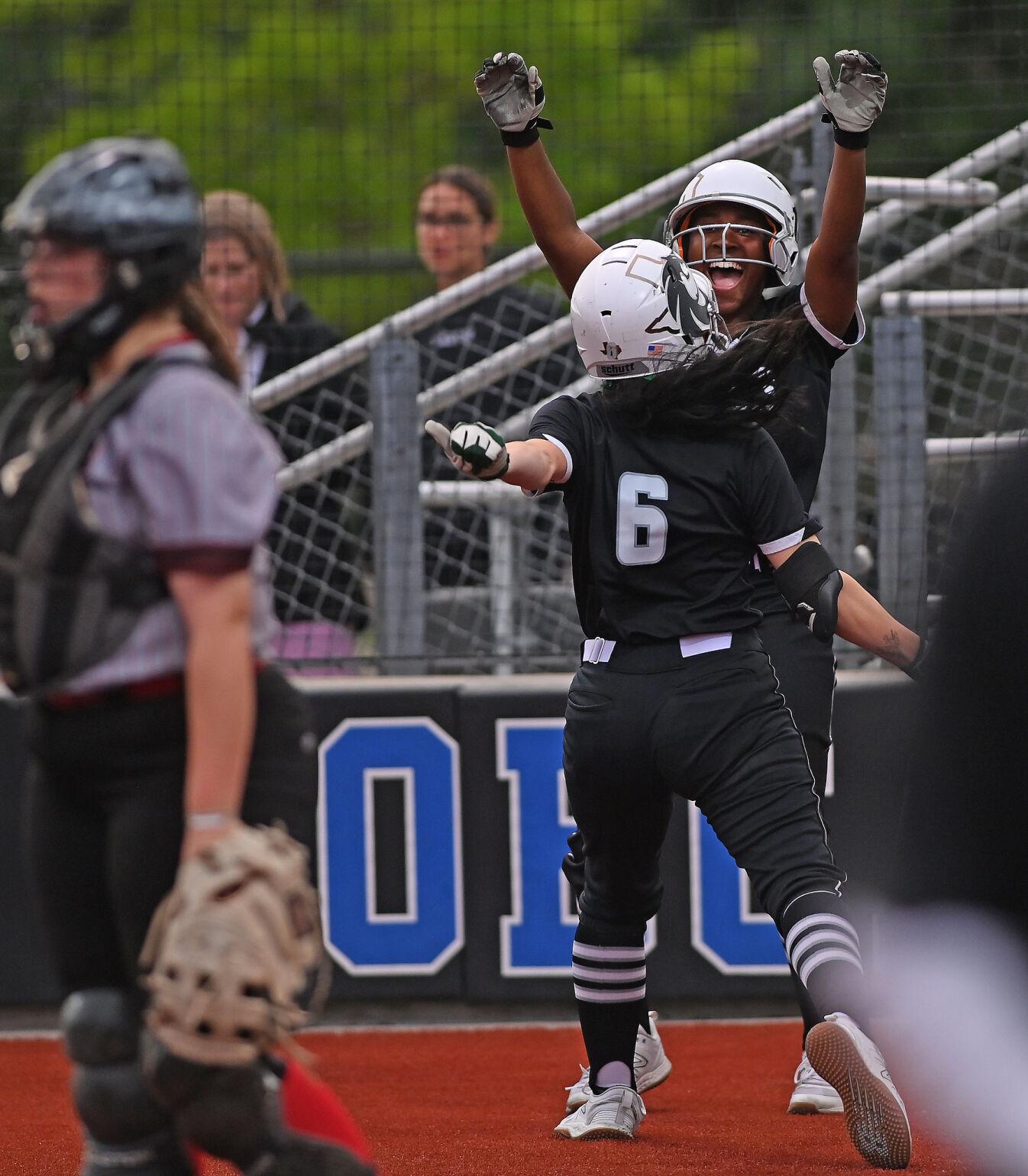 Guyer softball continues 'magical' run behind shutout win over ...