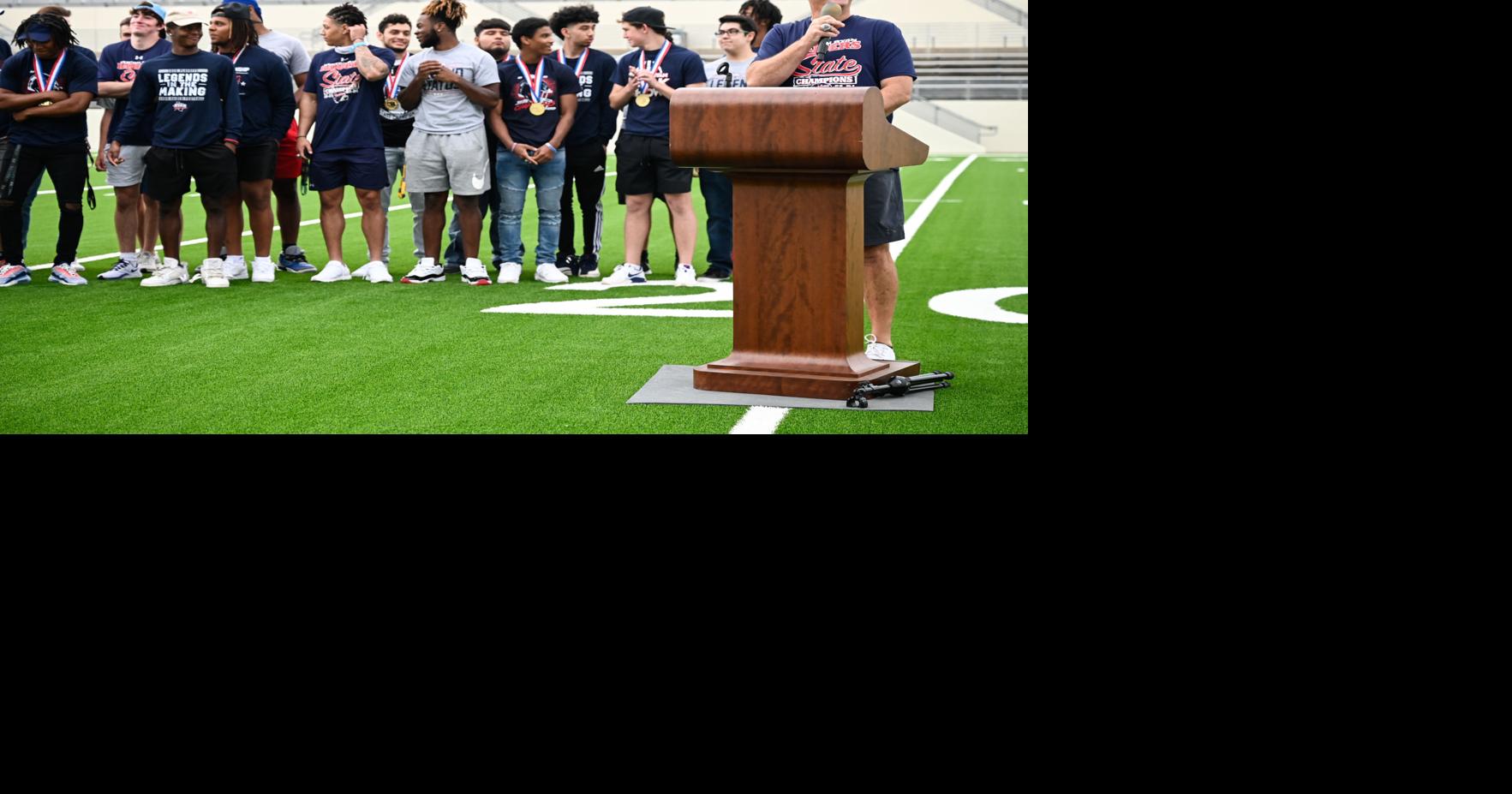 Ryan football team basks in state title at long-awaited championship ...