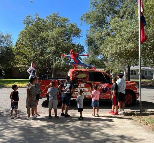 Denton Spider-Man returns to Uvalde as a ‘true superhero’ | News ...