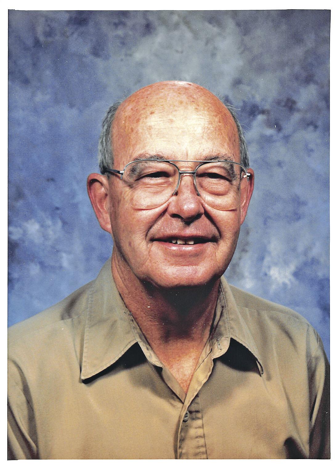 Richard M. Bade | Obituaries | derbyinformer.com