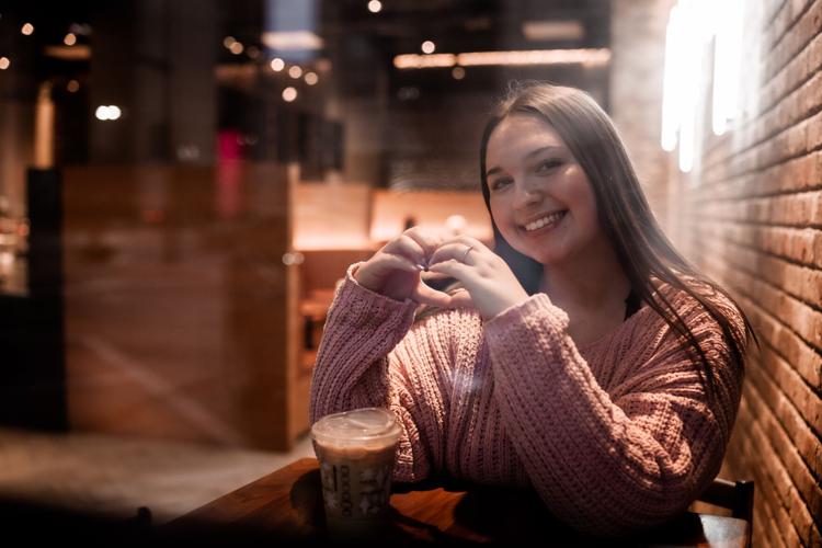 Isabelle Peck | Past Profiles | derbyinformer.com