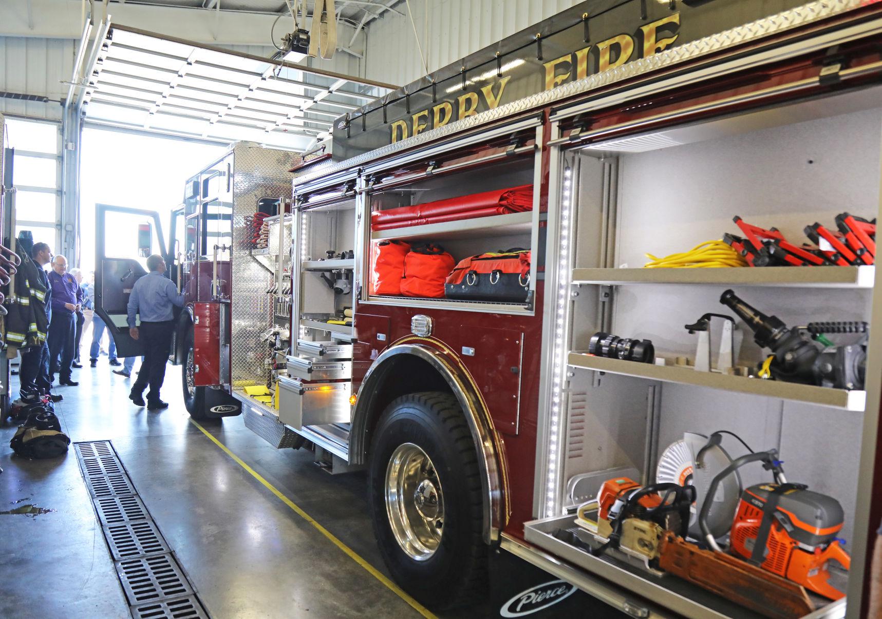 Push-in ceremony christens new fire engine | Derby News | derbyinformer.com