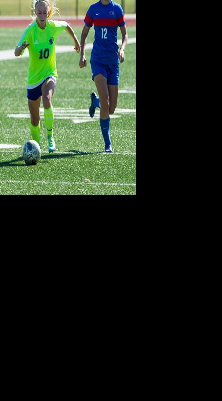Hartman makes her mark in first season on Butler soccer team | Area ...