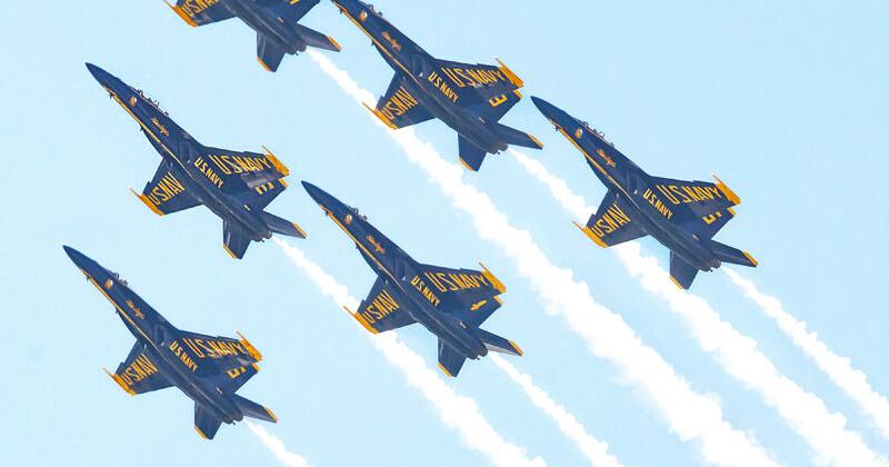 Air show thrills in shortened time frame | Derby News | derbyinformer.com