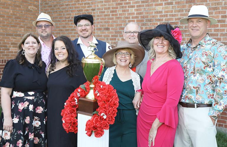 PHOTOS: Museum fundraiser comes up 'roses' | Galleries | derbyinformer.com