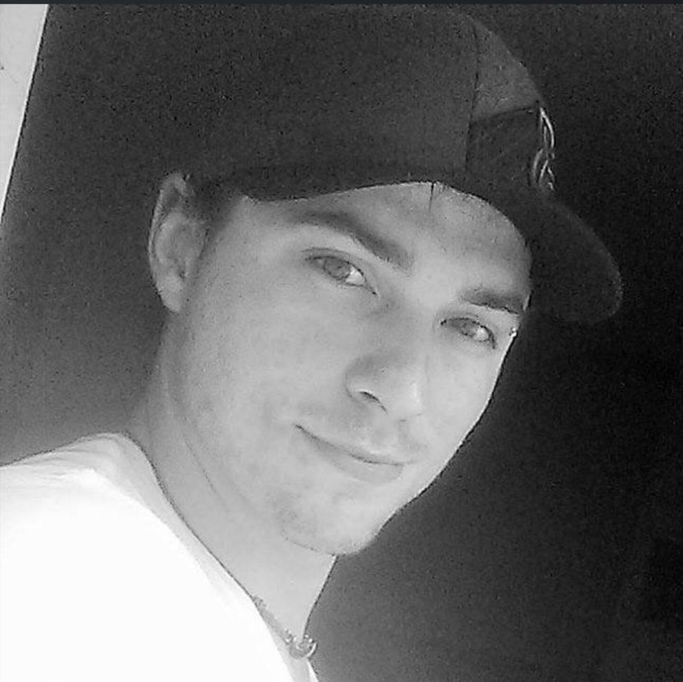 Jonathan Moss | Obituaries | derbyinformer.com