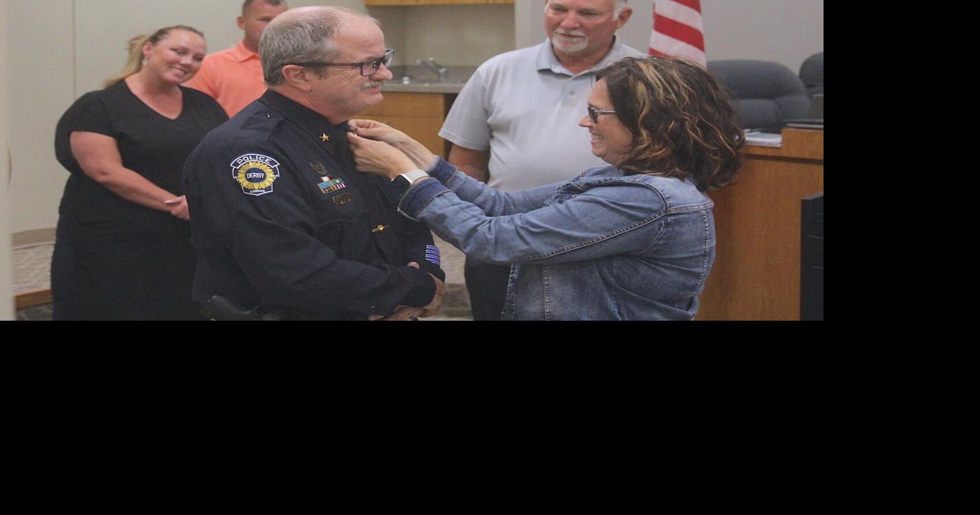 Russell officially promoted to chief of police | Derby News ...