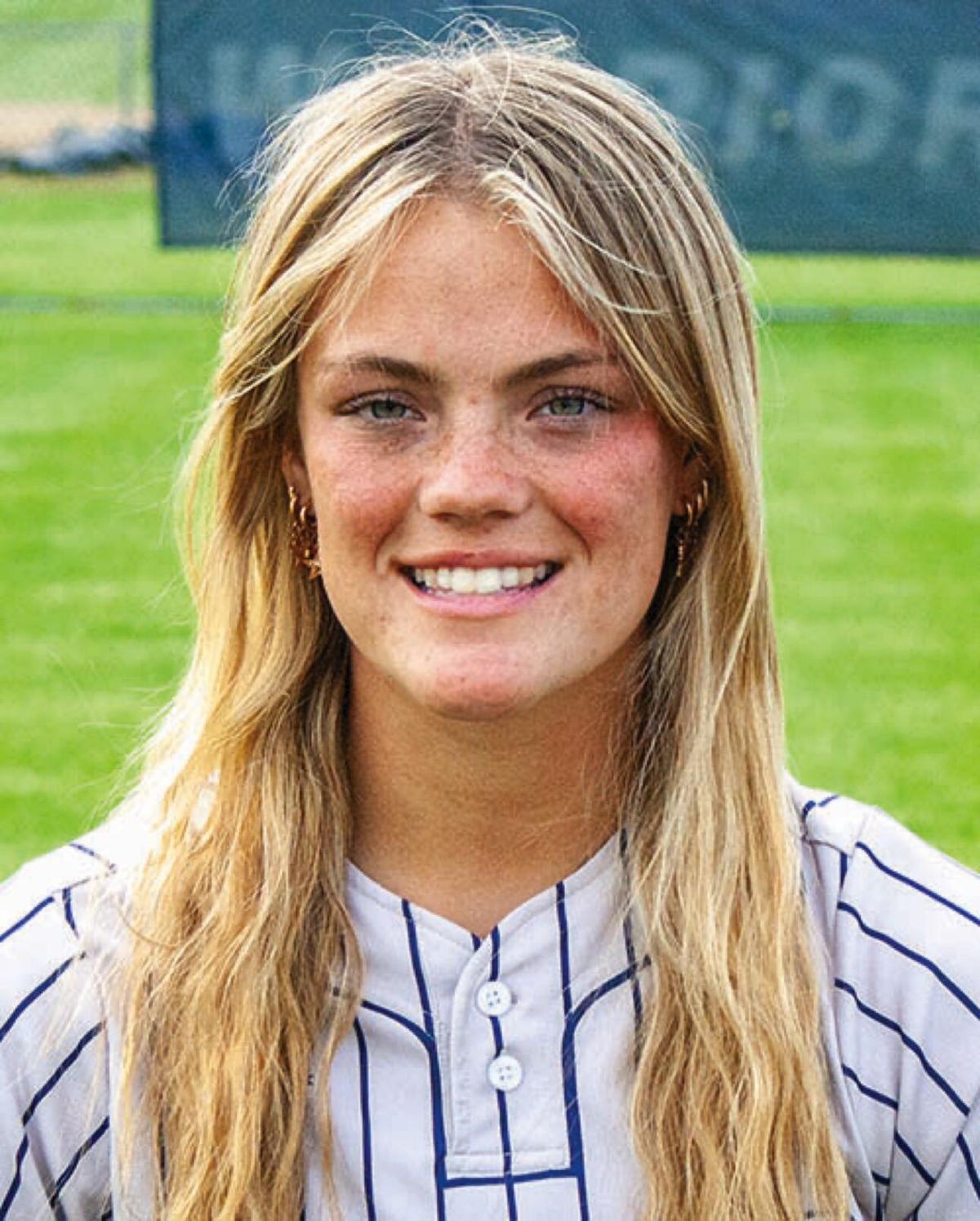 Schroeder lands in top five again, qualifies for state golf | Sports ...