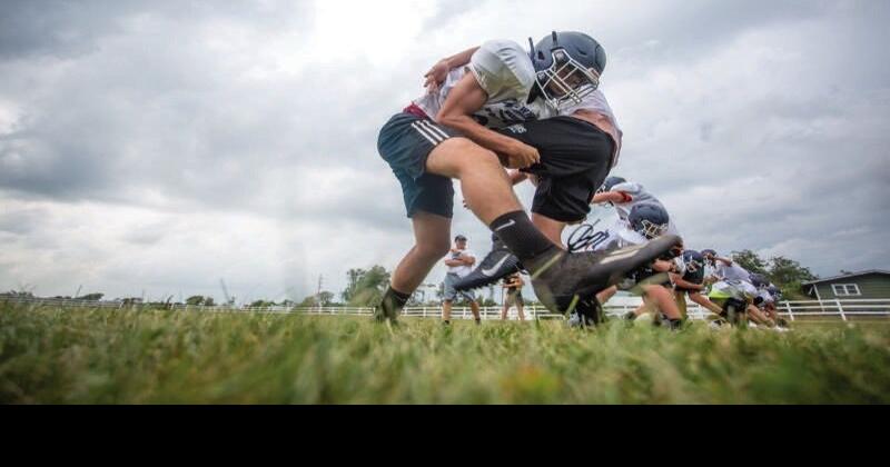 READY ... SET ... HUT! | Local News | dewittobserver.com