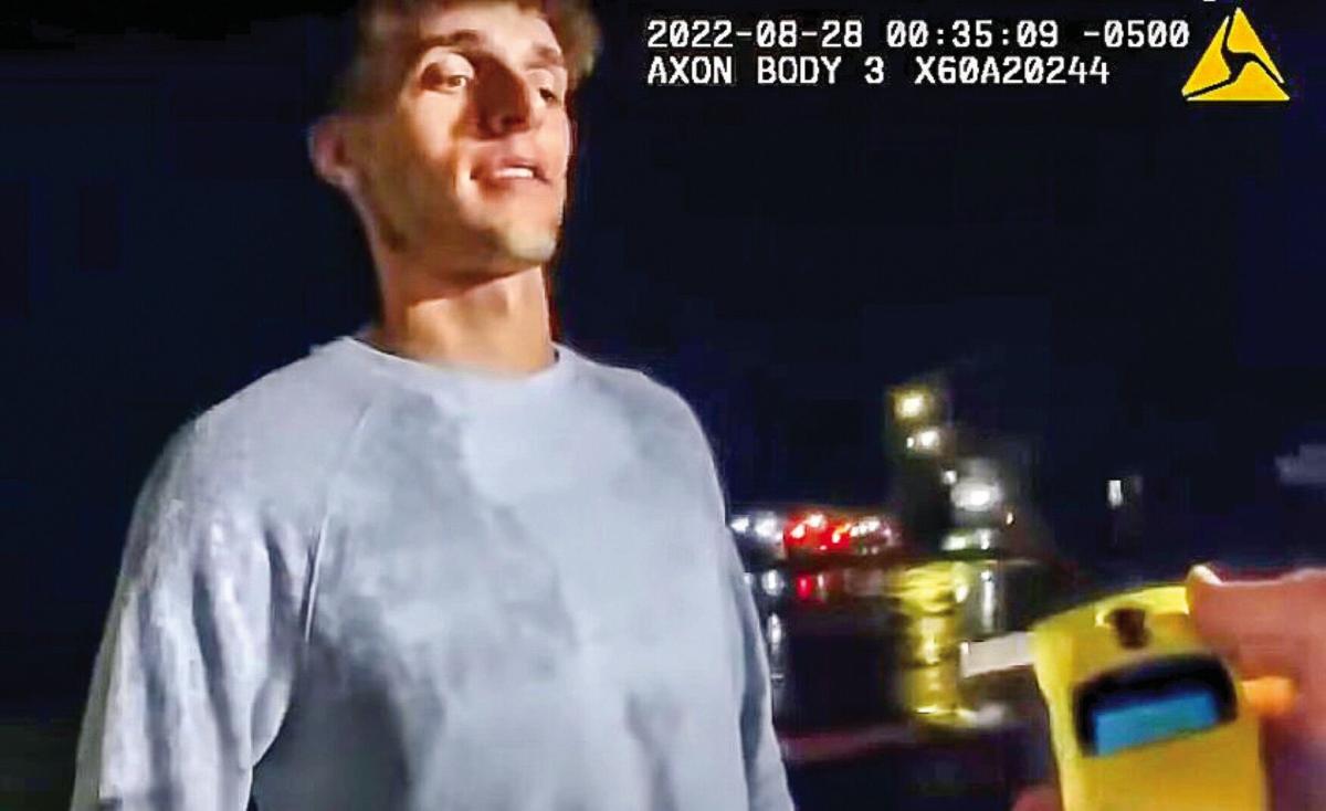 Newton police sue citizen after video goes viral | Local News | dewittobserver.com