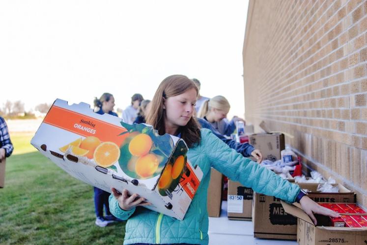 Giving Thanks | Local News | dewittobserver.com