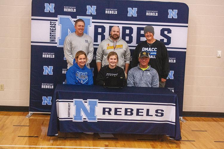 Rebels' softball duo make college choices | Sports | dewittobserver.com
