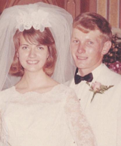 Knutsens will observe 50th anniversary | Family News | dewittobserver.com