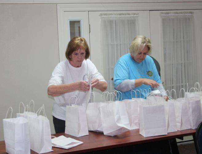 Pilot Club’s bowls of soup, love flowed at ICDC office | Itawamba Times ...
