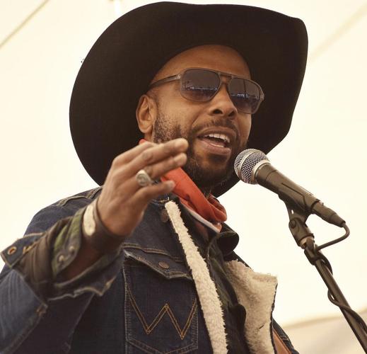 Mooreville native Aaron Vance is doing country music his way in ...