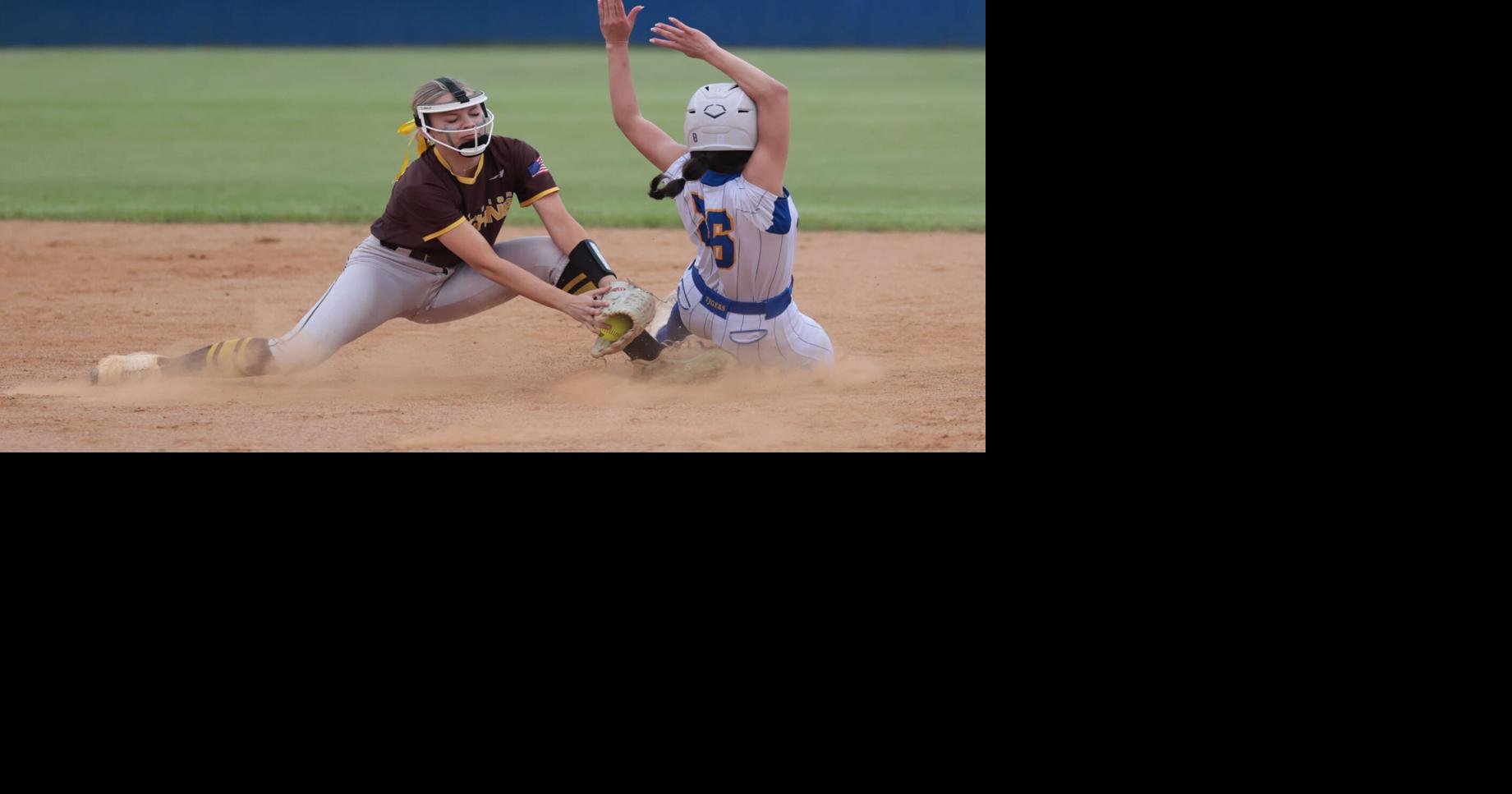 East Union survives late Hatley rally | High school Sports | djournal.com