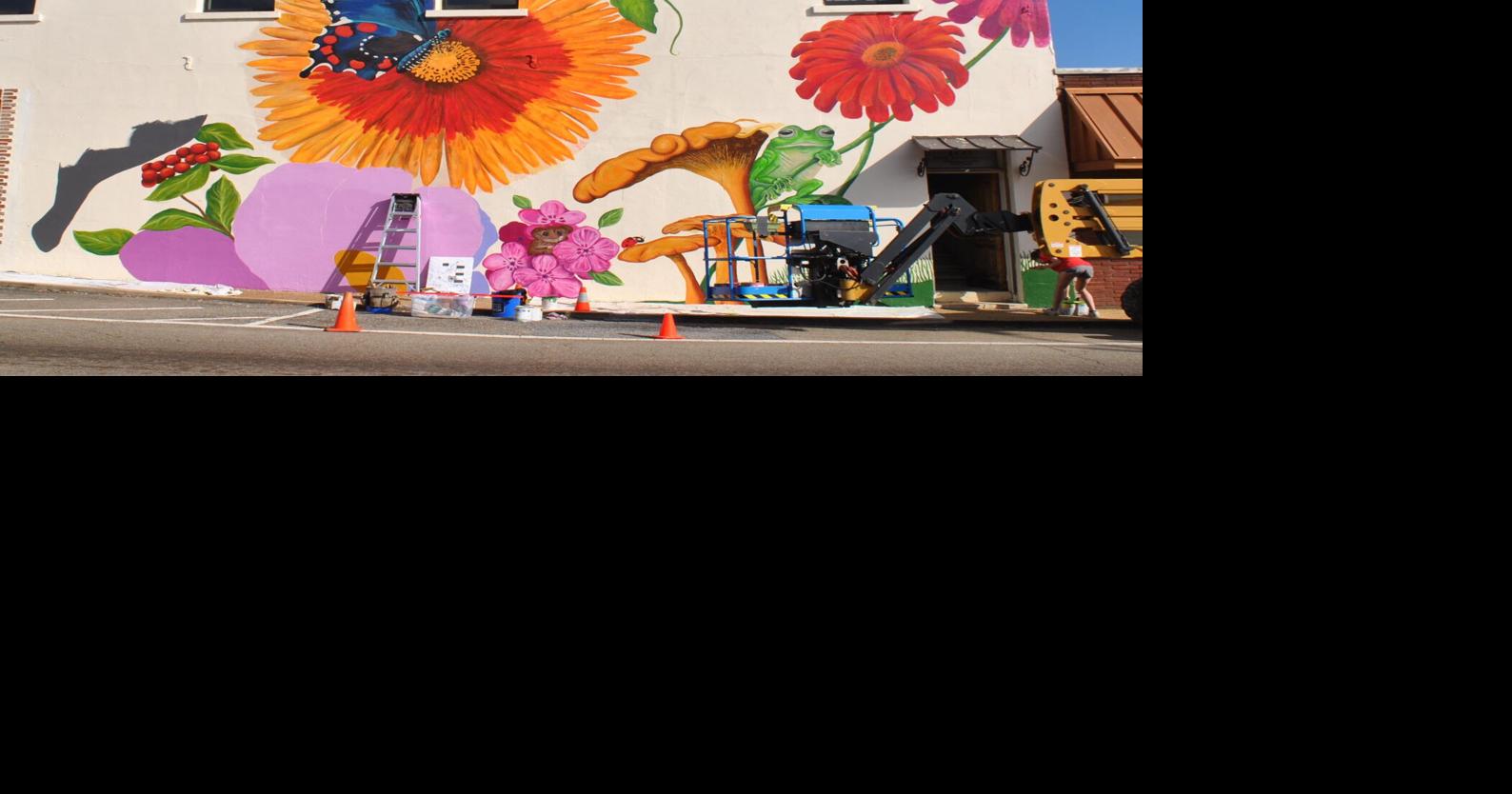 Work progressing on series of downtown murals | New Albany Gazette ...
