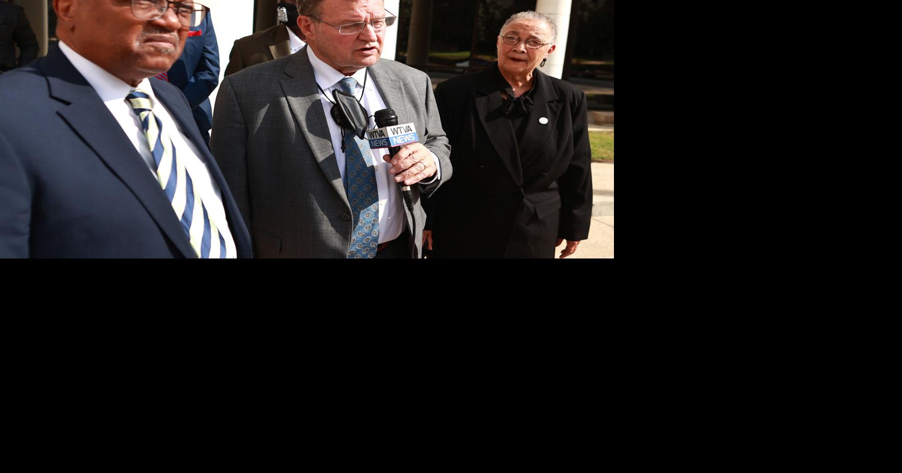 Davis claims prosecution prejudicial in election violation case | Crime ...