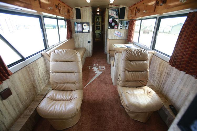 New York auction to feature Elvis bus | Arts & Entertainment | djournal.com