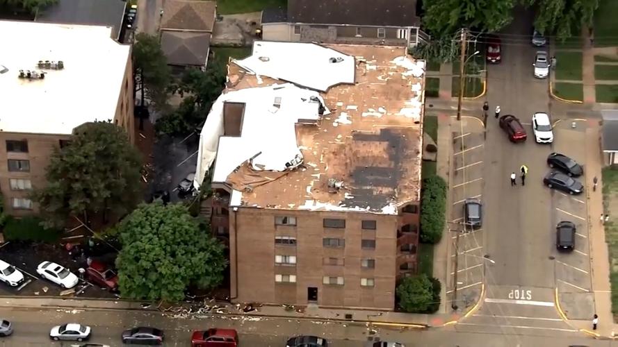 Storms knock out power in the Midwest and disrupt Chicago flights, high ...