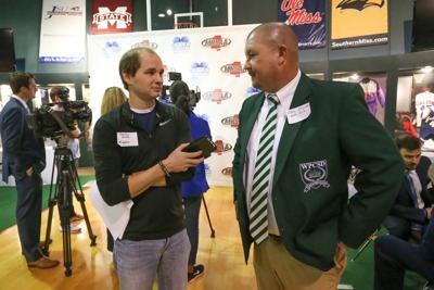 Old-school run games featured in football finals | High school Sports ...