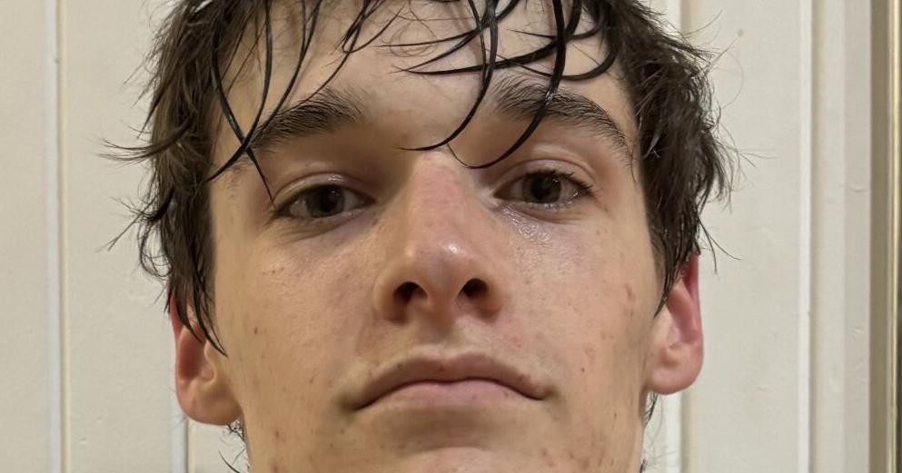 Russell, Eagles fight past Chieftains in 1A playoffs | High school ...