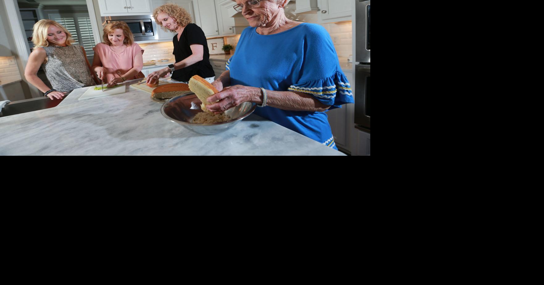 Thanks, mom: Sisters learn to cook from family matriarch | Cook of the ...