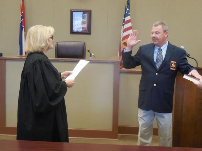 Photos: Union County officials sworn into office | New-albany-news ...