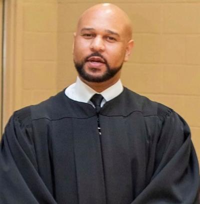 Commission recommends removing Carlos Moore from benches in Clarksdale ...